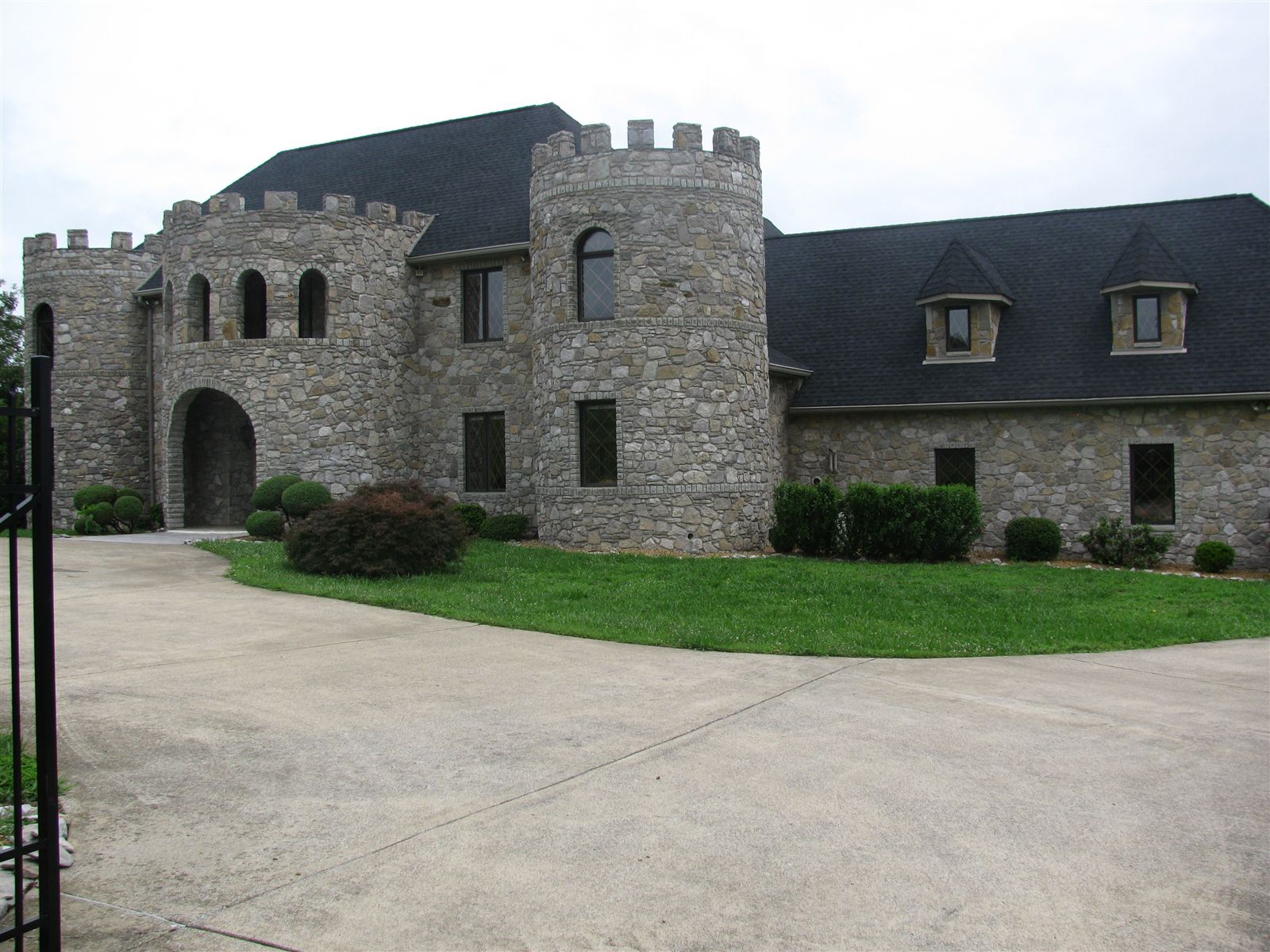 Locations Hub - Gore Castle