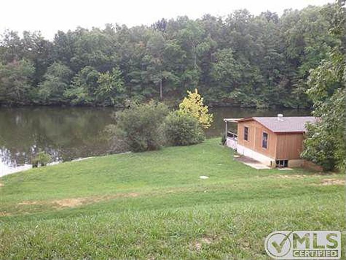 Locations Hub - Clement Lake