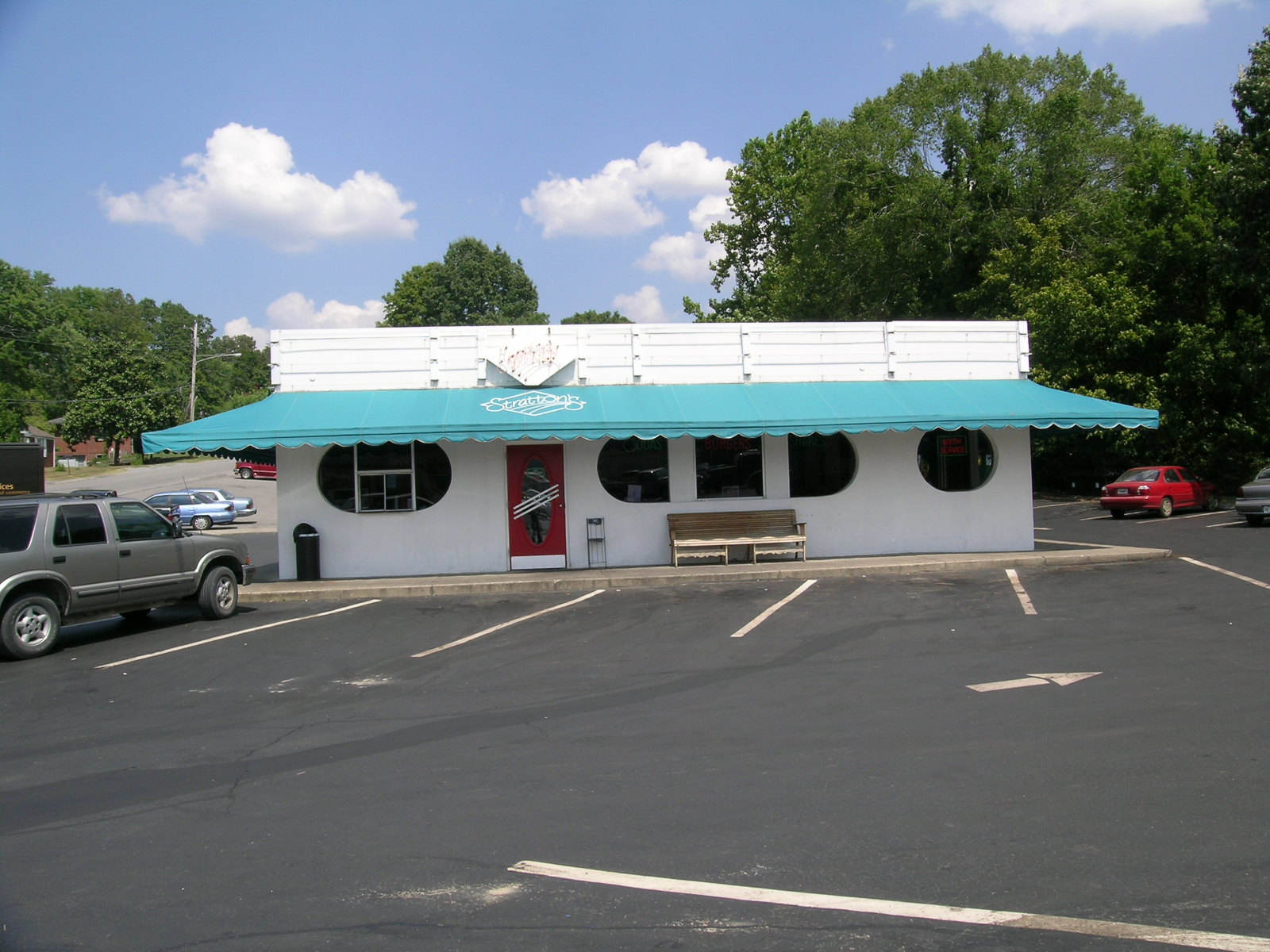 Locations Hub - Stratton's Diner