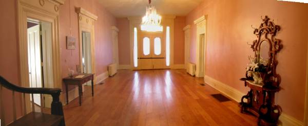 Locations Hub - Smith-Trahern Mansion & Riverside Cemetary