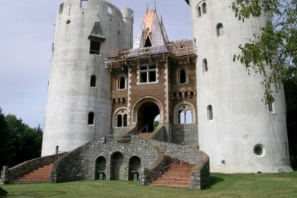 Castle Gwynn - LocationsHub