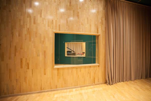 Locations Hub - The Tracking Room Studio