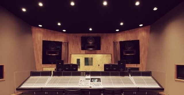 Locations Hub - The Tracking Room Studio